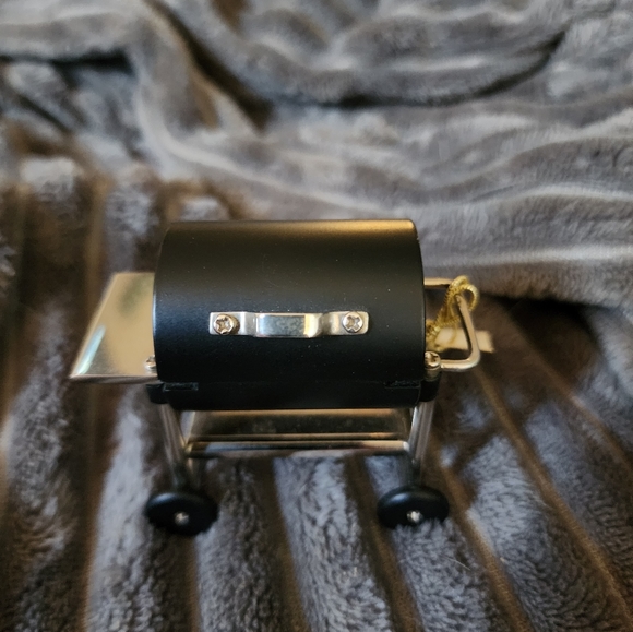 Accents | Miniature Clock Grill | Poshmark